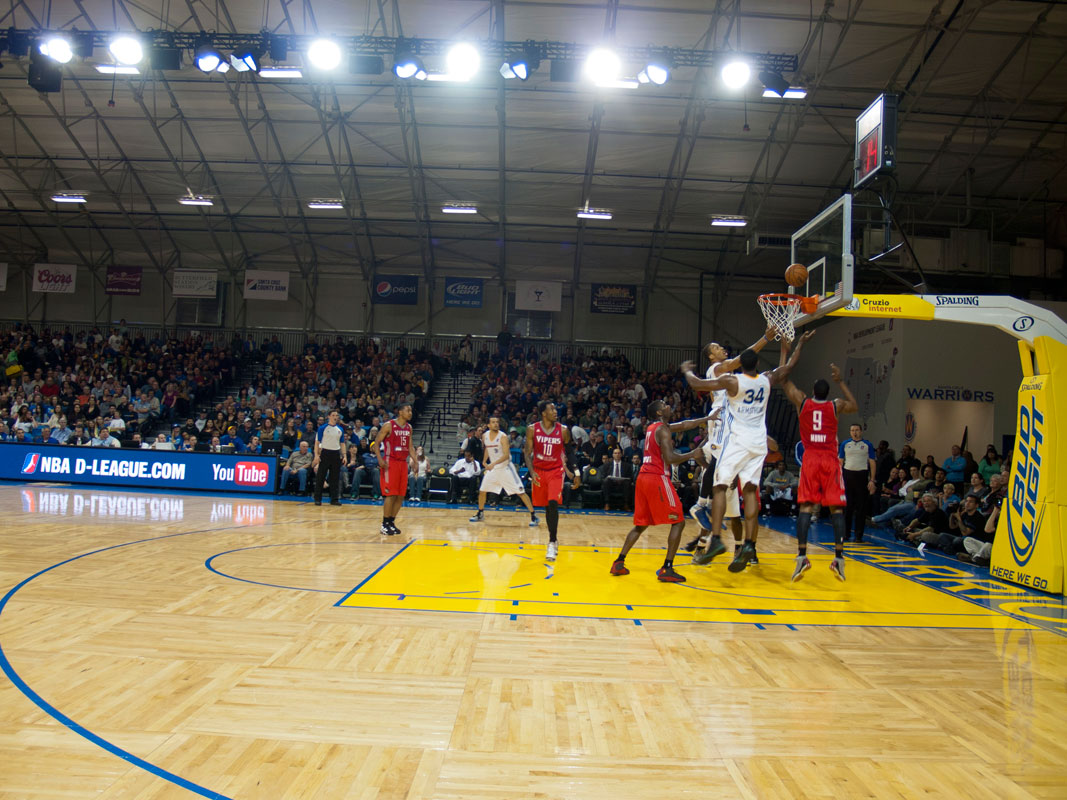 Santa Cruz Basketball: Rio Grande Valley Vipers Overwhelm Warriors ...